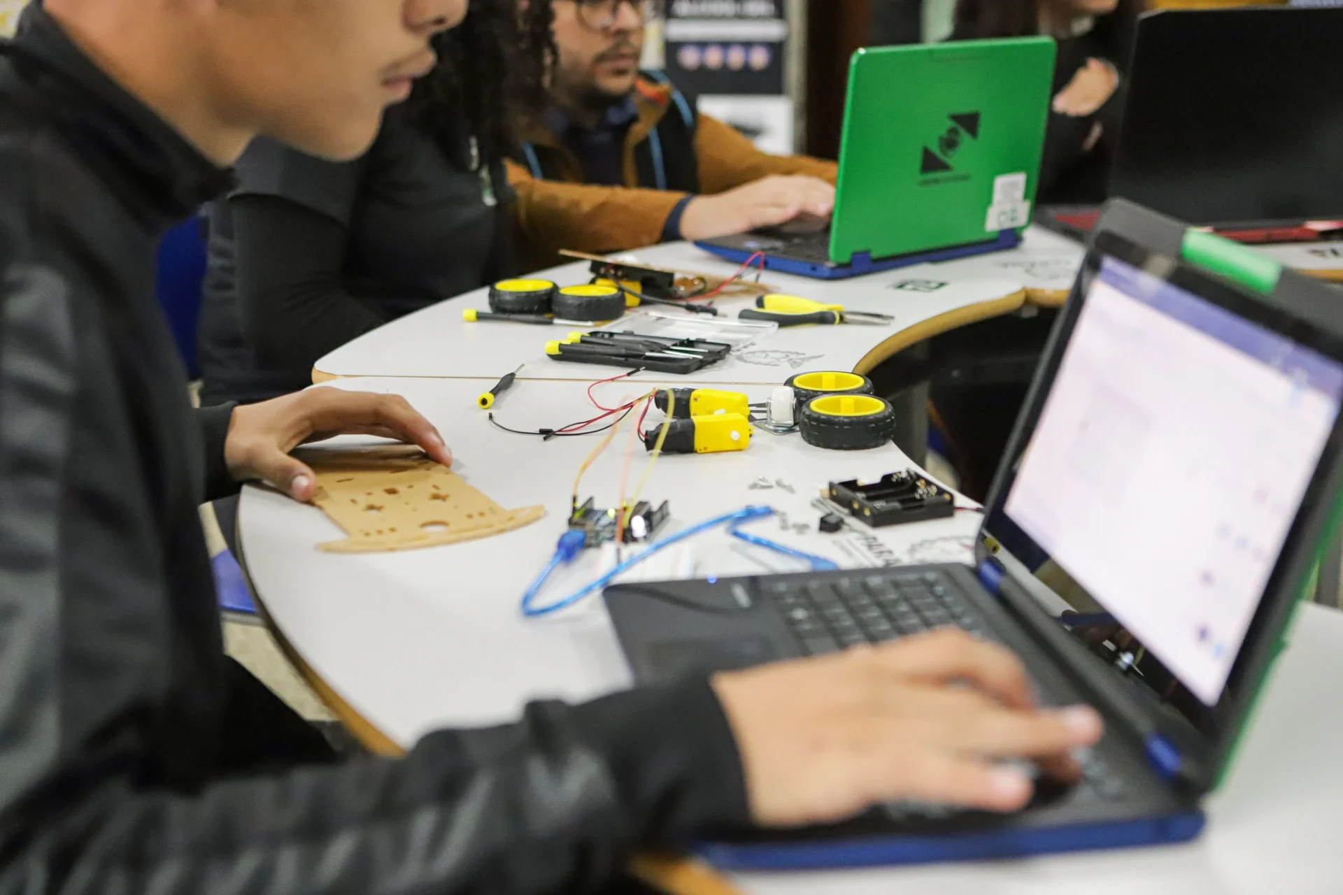 Ensino técnico: conheça os benefícios dessa formação