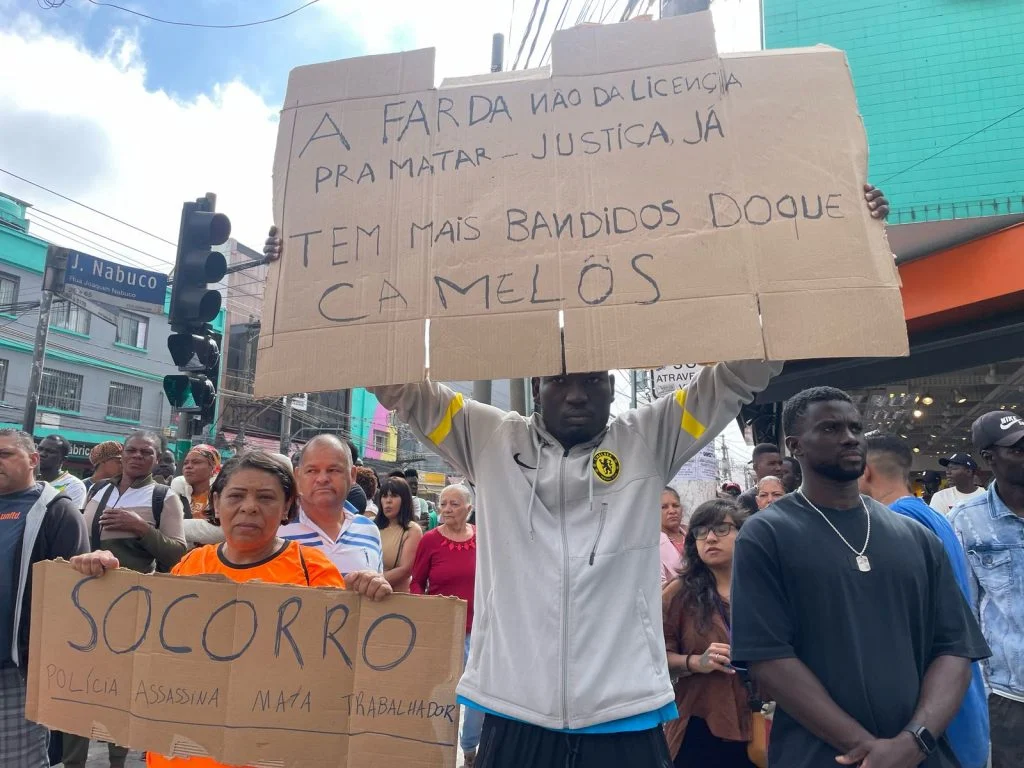 Aos gritos de ‘PM assassina’, protesto contra morte de senegalês é alvo ...