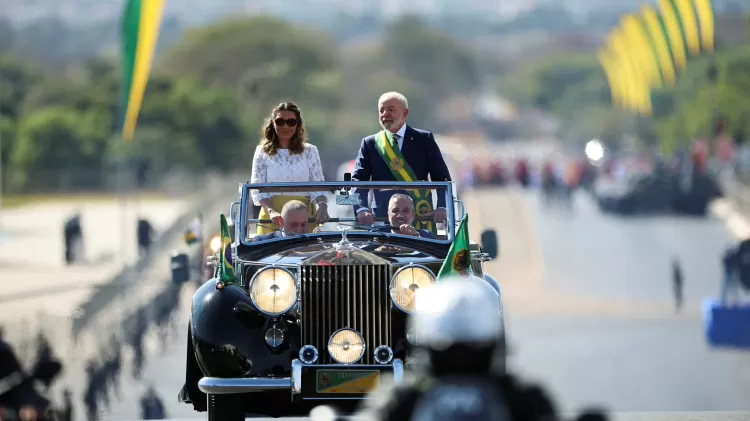 Lula participa de desfile do 7 de Setembro em Brasília com mote 'Brasil ...