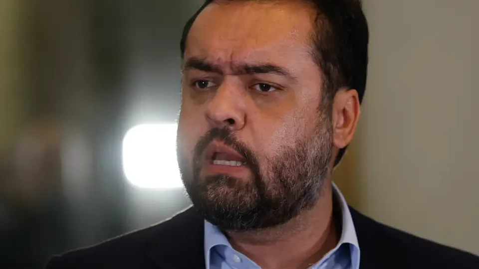 Entenda o que pesa contra Cláudio Castro no julgamento do TSE