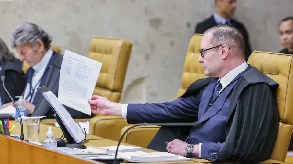 STF discute manter governador interino do RJ até outubro e 'unificar ...